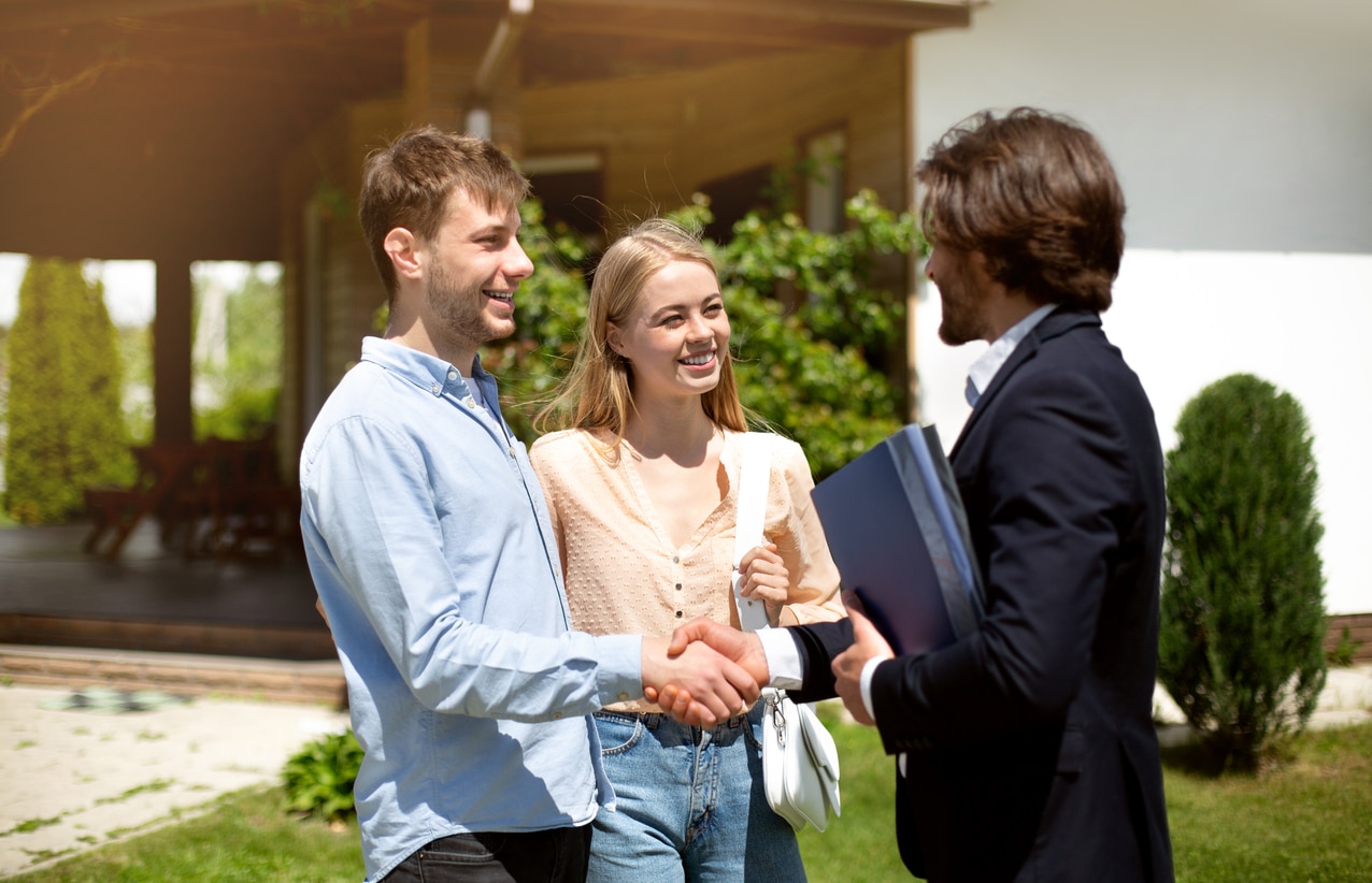 Can I Be a Part-Time Real Estate Agent? | Colorado Real Estate School